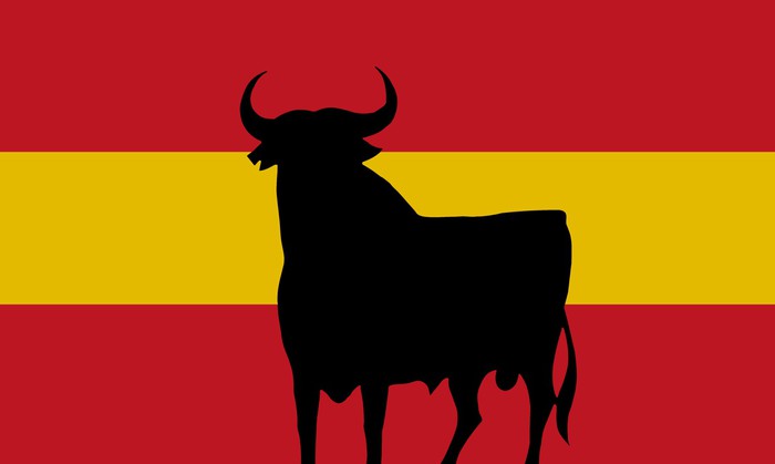 Póster Toro y bandera, símbolos de España • Pixers® - Vivimos para cambiar