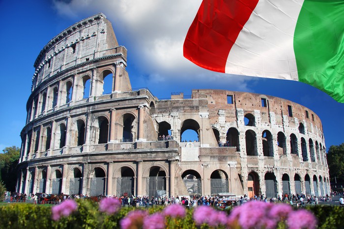 Fotomural Coliseo de la bandera de Italia, Roma • Pixers® - Vivimos ...