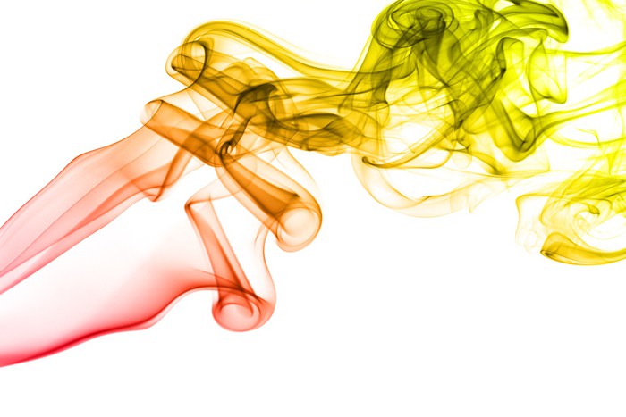 Vinilo Pixerstick Humo de colores aislados sobre fondo blanco • Pixers ...